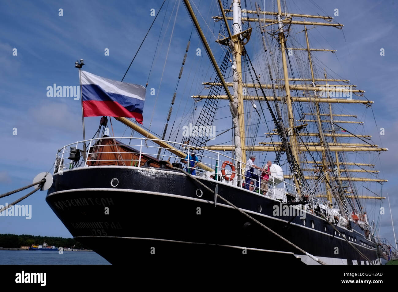 The world’s second largest sailing ship, Russia’s Kruzenshtern or ...