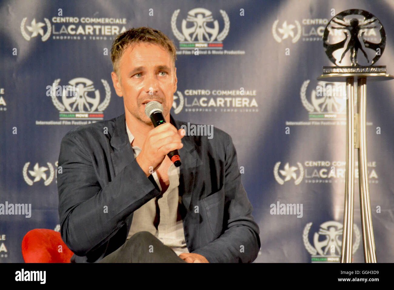 Pompeii, Italy. 05th Aug, 2016. The Italian actor Raoul Bova received ...