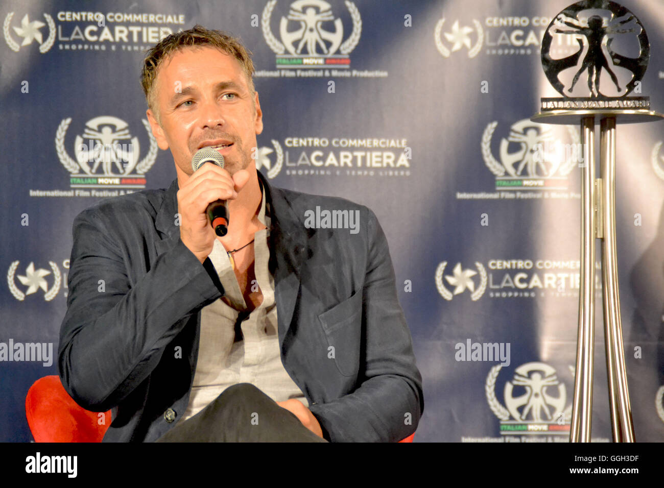 Pompeii, Italy. 05th Aug, 2016. The Italian actor Raoul Bova received ...