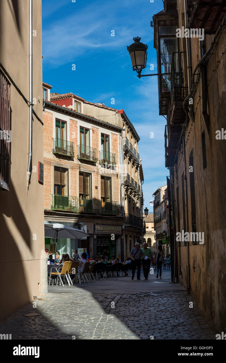 An old street in segovia hi-res stock photography and images - Alamy