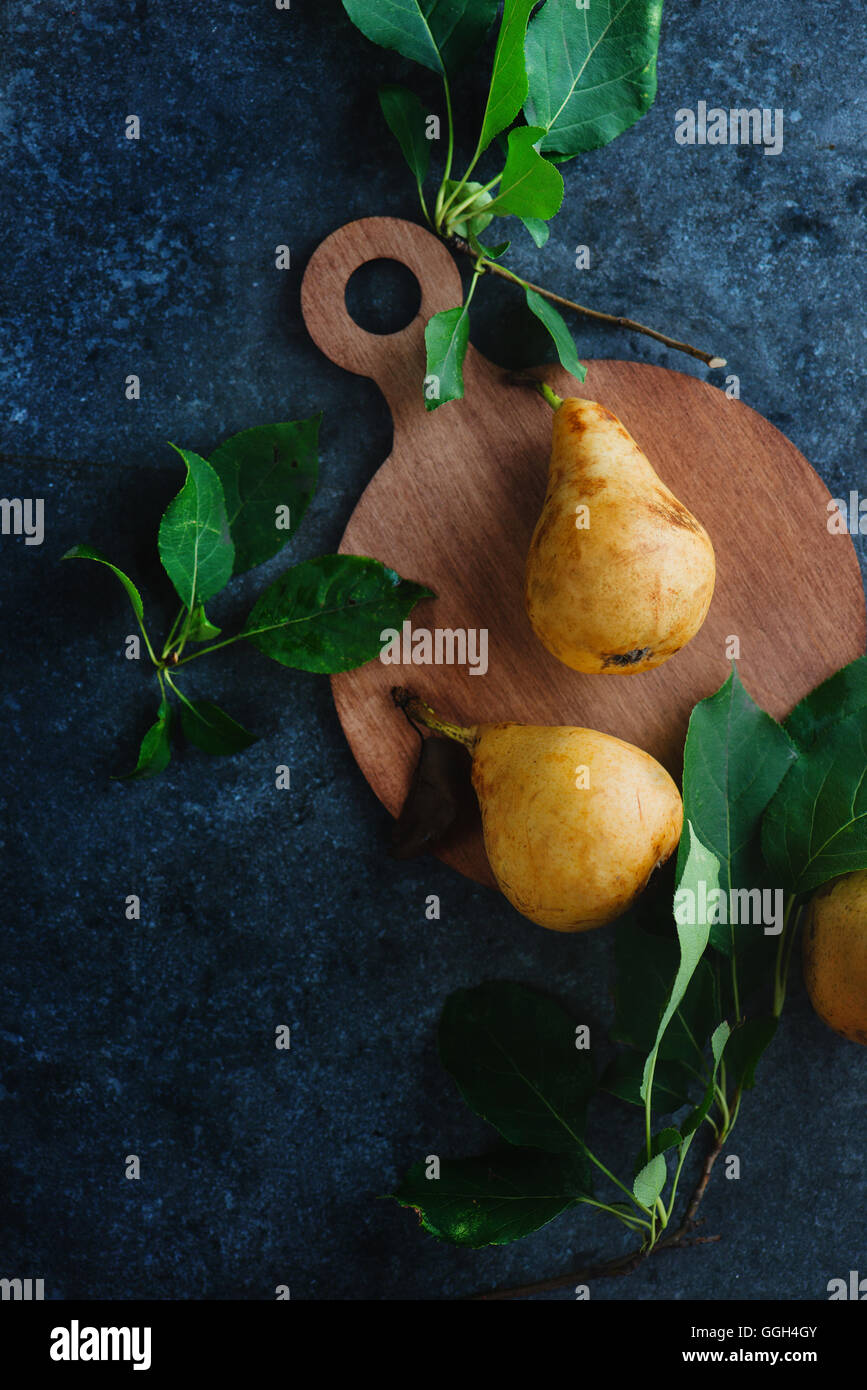 Fall harvest of pears hi-res stock photography and images - Alamy