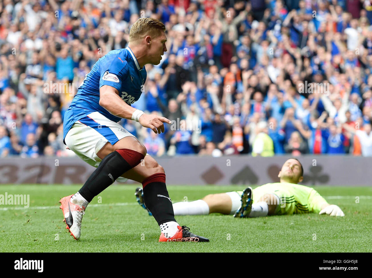 Rangers' Martyn Waghorn scores during the Ladbrokes Scottish ...