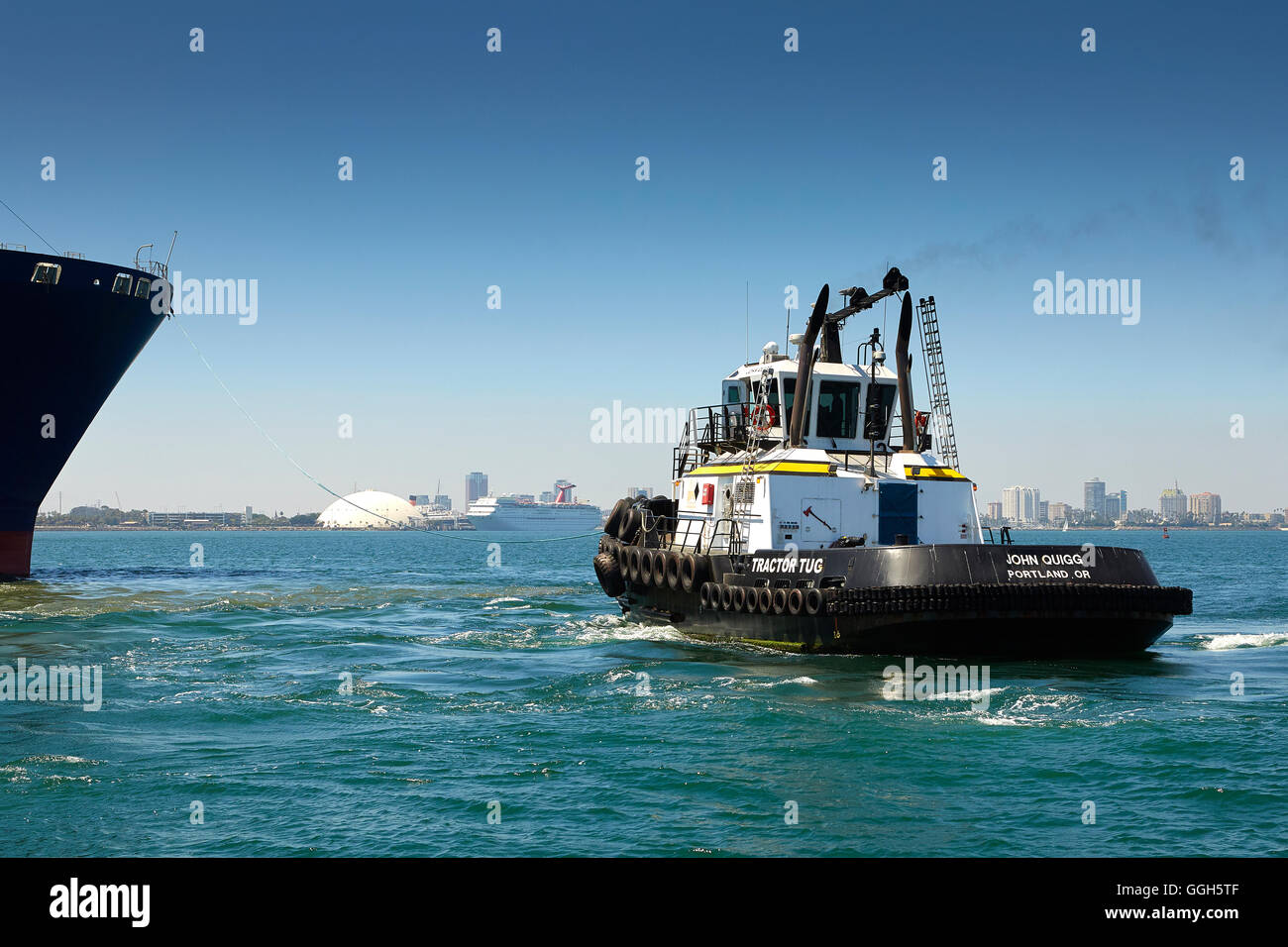 The JOHN QUIGG, Tractor Tug, Manoeuvring The CMA CGM Centaurus Into The ...