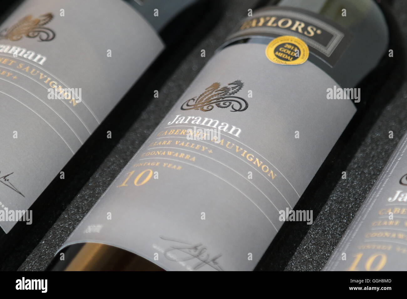 Wine bottle label hi-res stock photography and images - Alamy