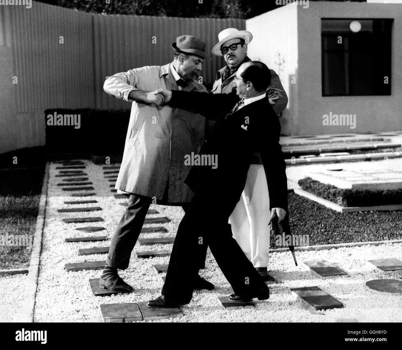 MON ONCLE / Mon Oncle FRA/ITA 1958 Schauspieler JACQUES TATI Szene aus ...