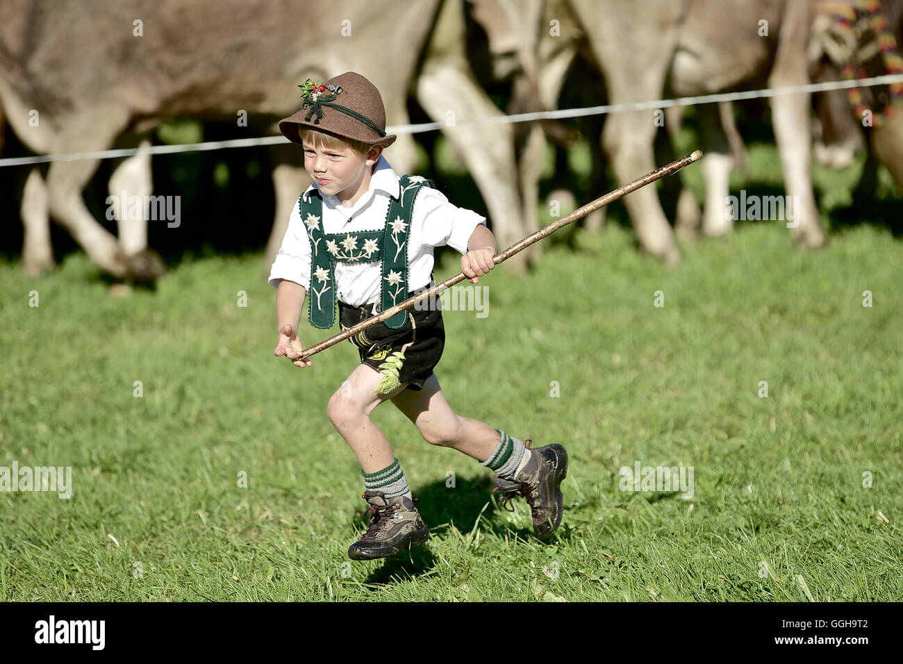 Traditionl clothes hi-res stock photography and images - Alamy