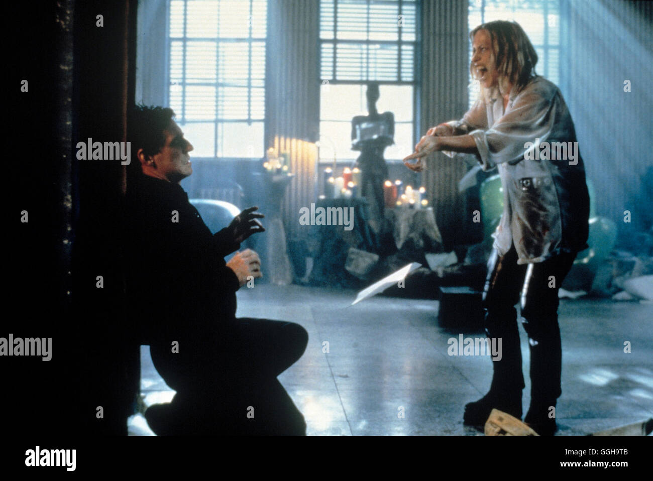 Gabriel byrne stigmata 1999 hi-res stock photography and images - Alamy