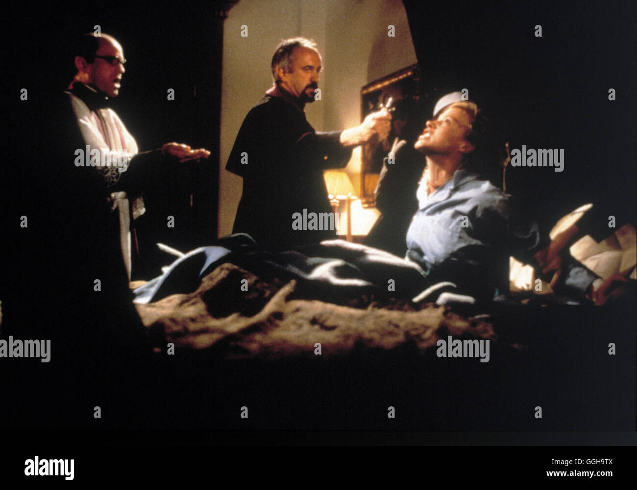 STIGMATA / Stigmata USA 1999 / Rupert Wainwright Cardinal Daniel ...