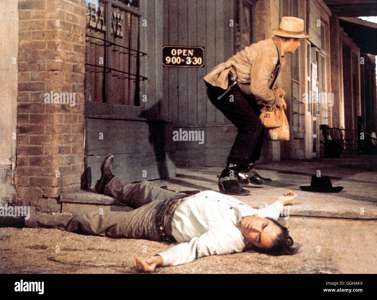 SHOOT OUT - ABRECHNUNG IN GUN HILL / Shoot Out USA1971 / Henry Hathaway Szene: Clay Lomax ...
