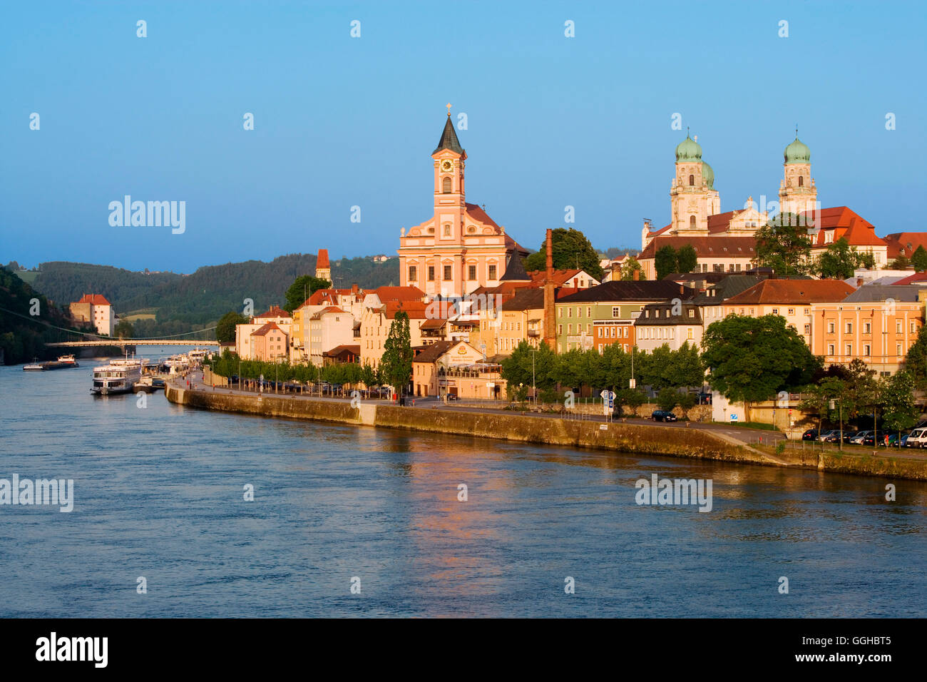 Danube, church of St. Paul and cathedral (right), Passau, Lower Bavaria ...