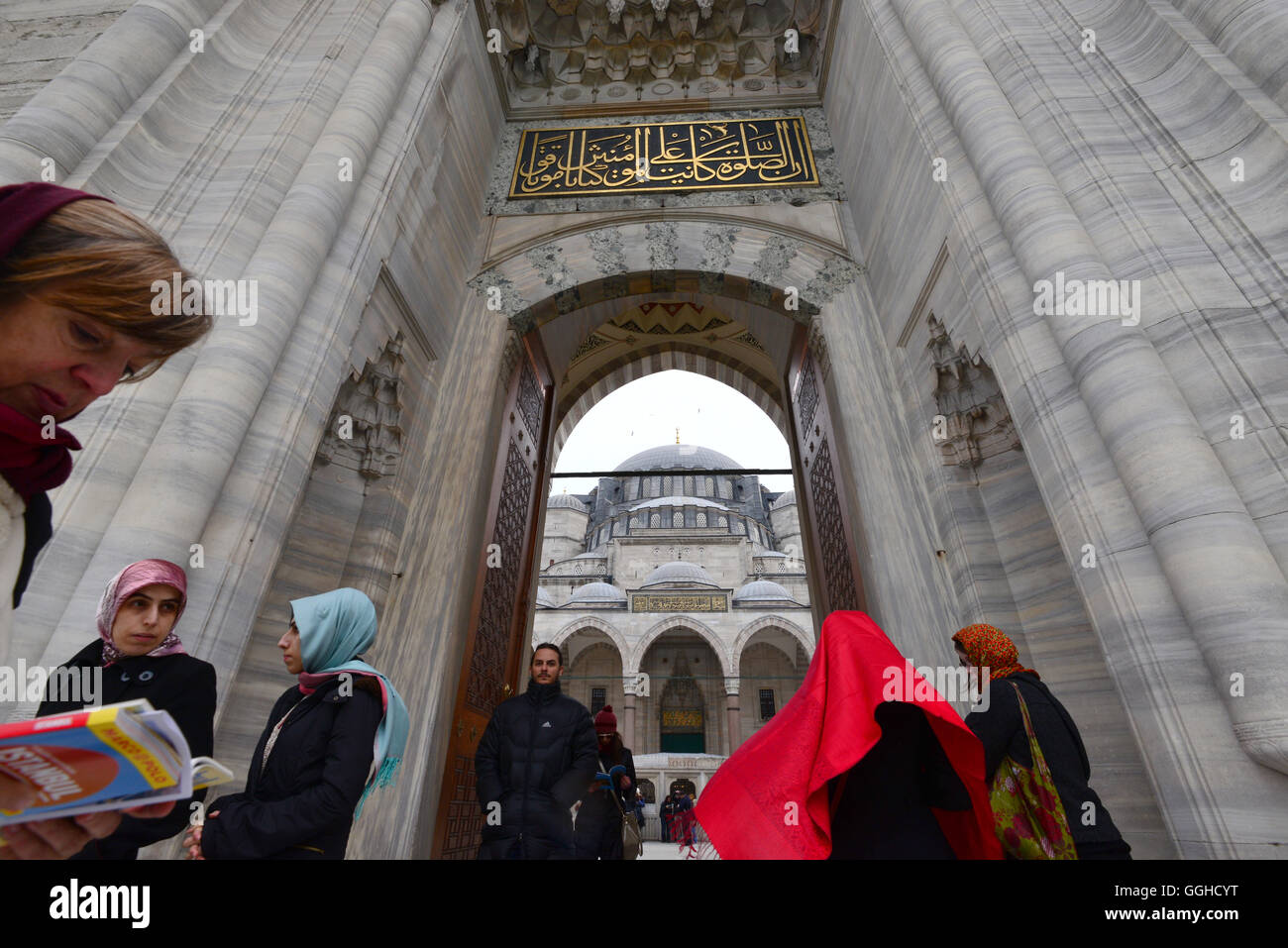 Main gate to sueleymaniye mosque hi-res stock photography and images ...