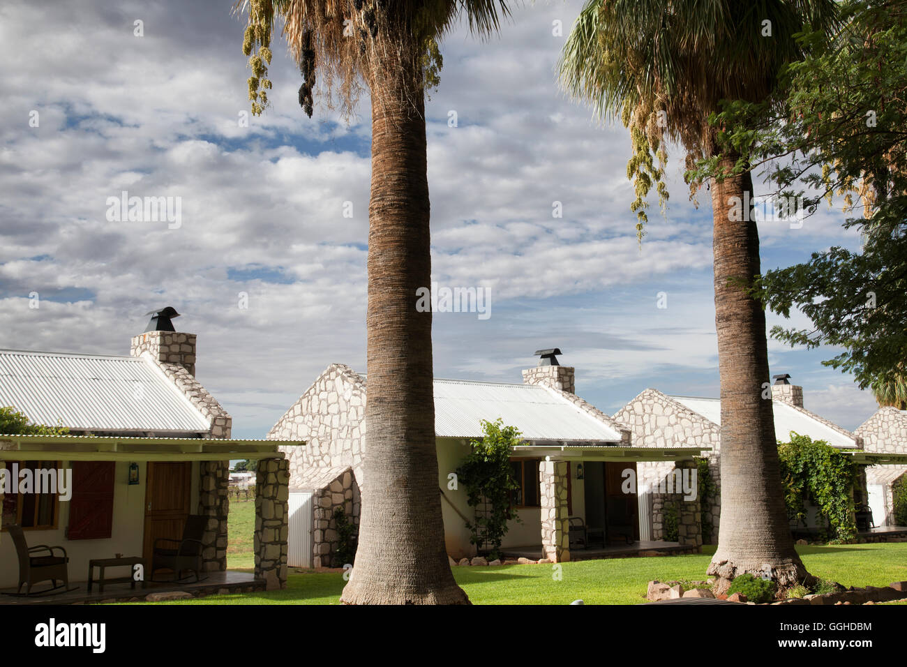 Kalahari farmhouse chalets near stampriet hi-res stock photography and ...
