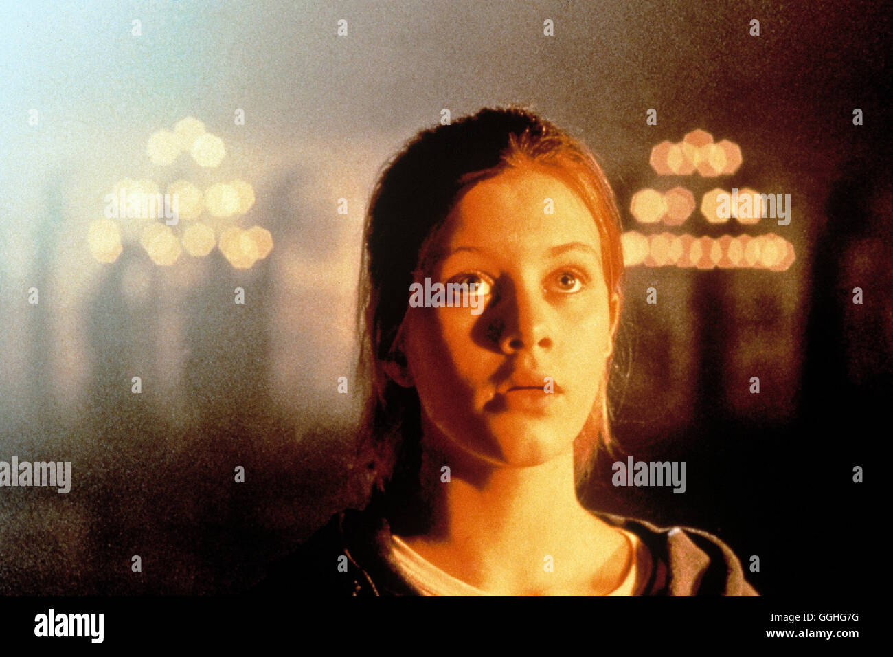 SOFIES WELT / Sofies Verden NOR/SWD 1999 / Eric Gustafson Sofie (SILJE STORSTEIN) Regie: Eric ...