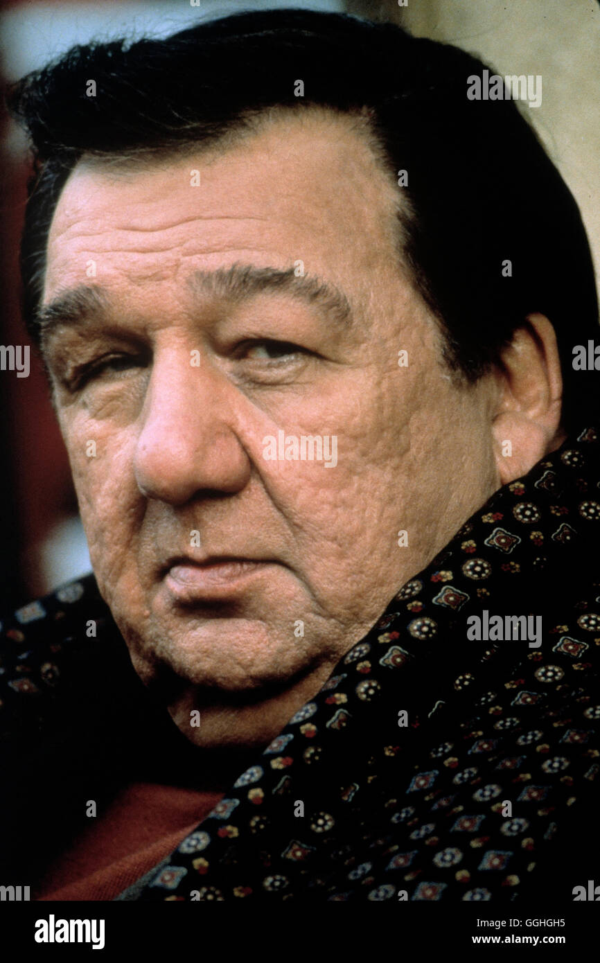 MICKEY BLUE EYES / Mickey Blue Eyes USA/UK 1999 / Kelly Makin Szene mit ...