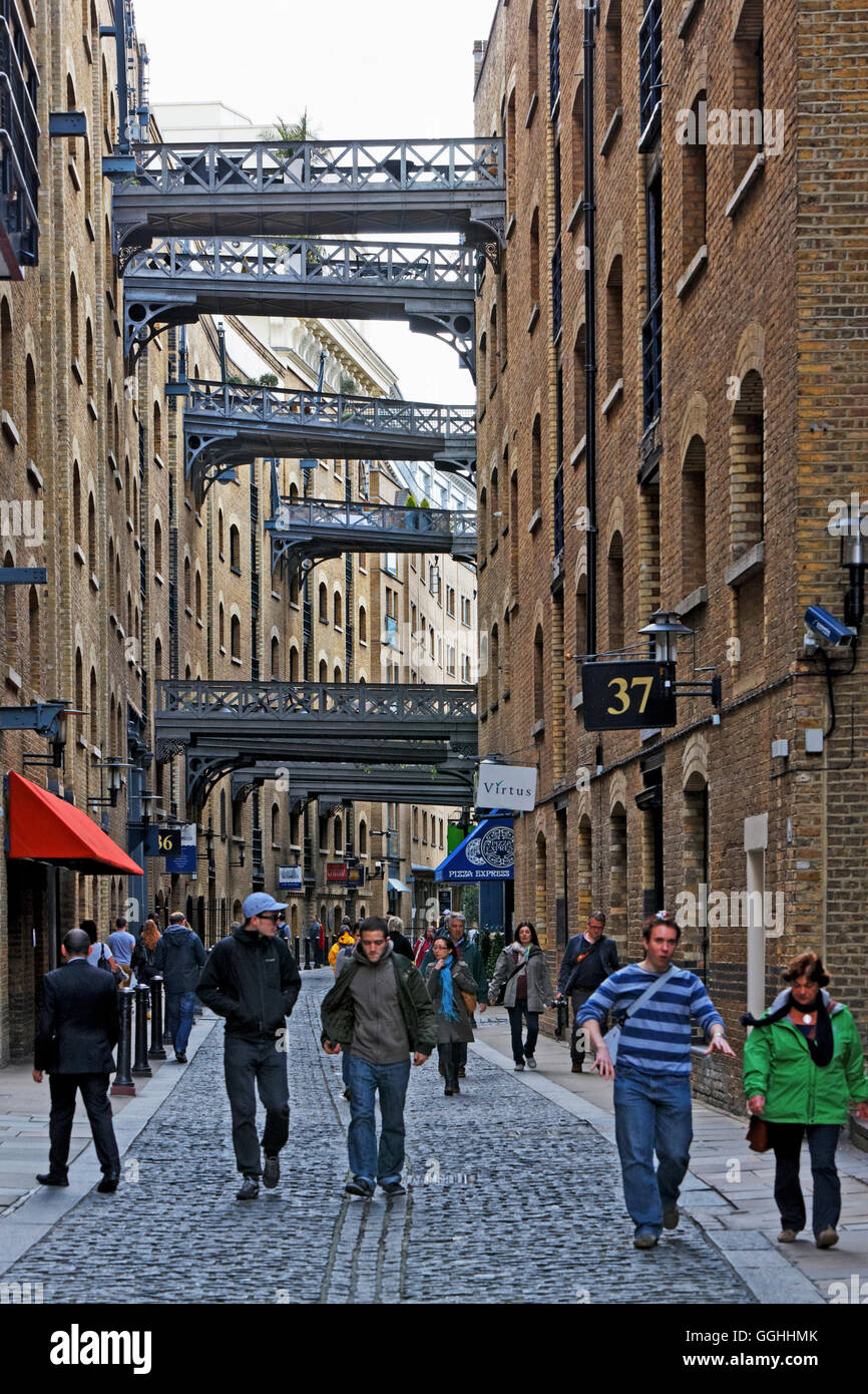 Butlers wharf hi-res stock photography and images - Alamy