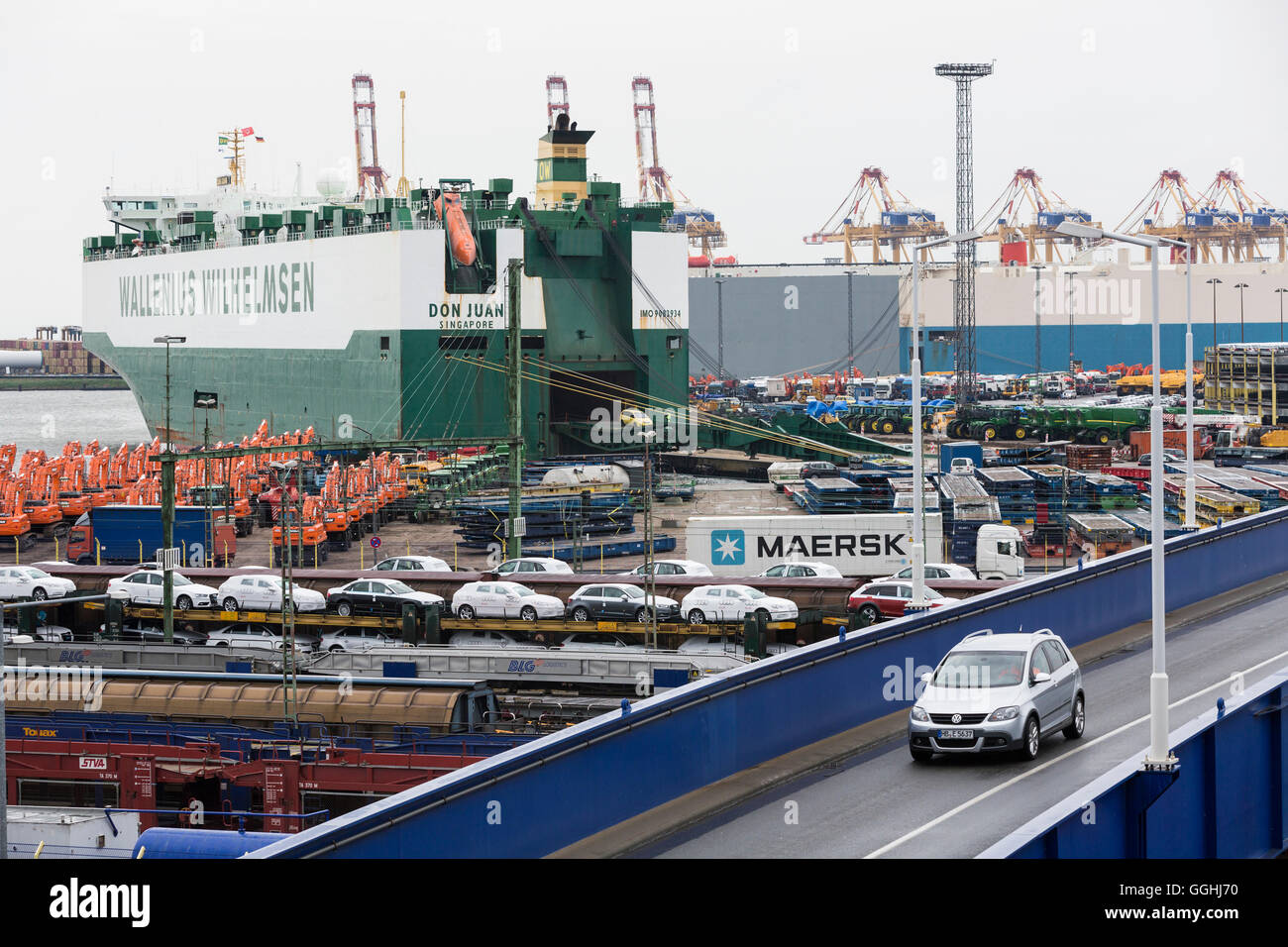 Port overview hi-res stock photography and images - Alamy
