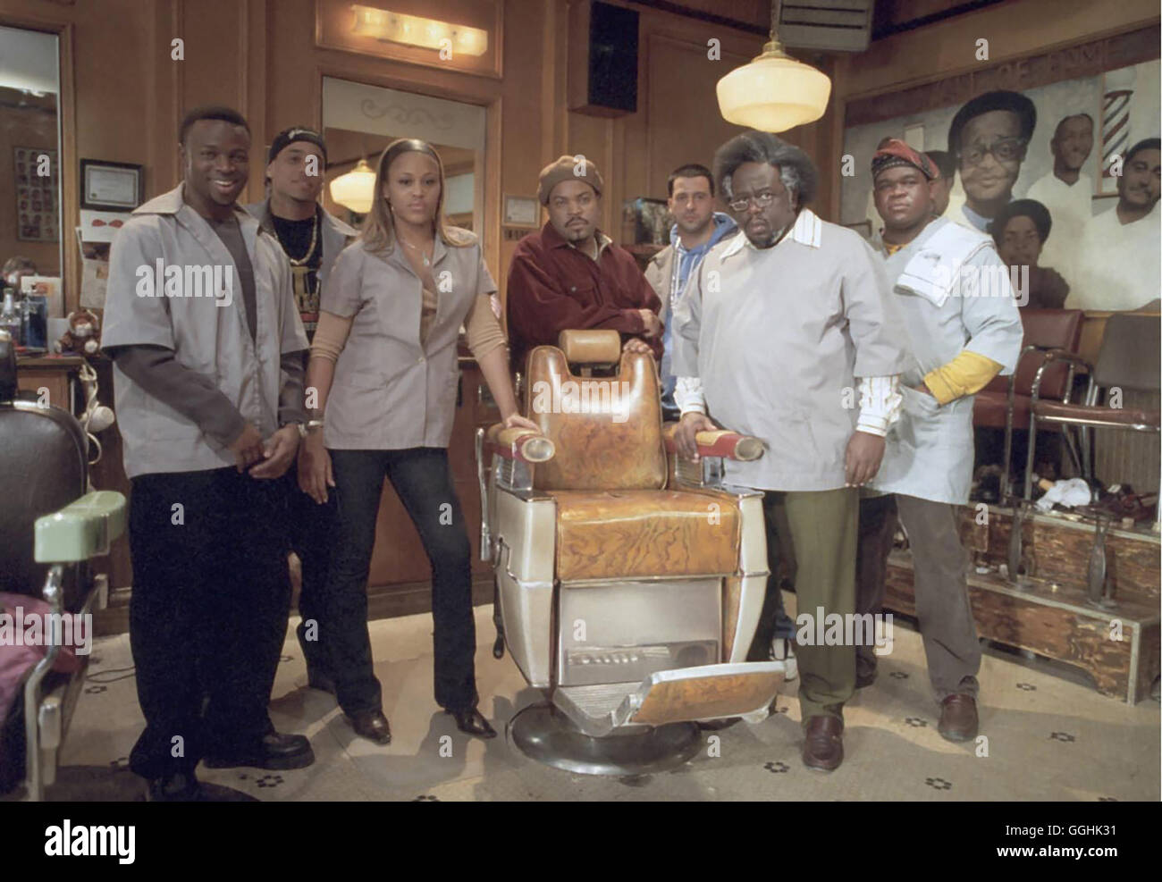 Barbershop 2002 Cedric Entertainer Ice High Resolution Stock ...