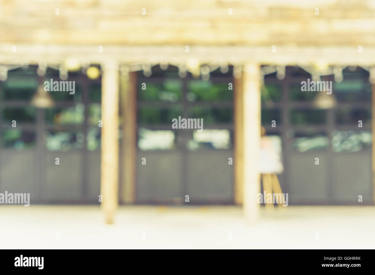 Restaurant front entrance hi-res stock photography and images - Alamy