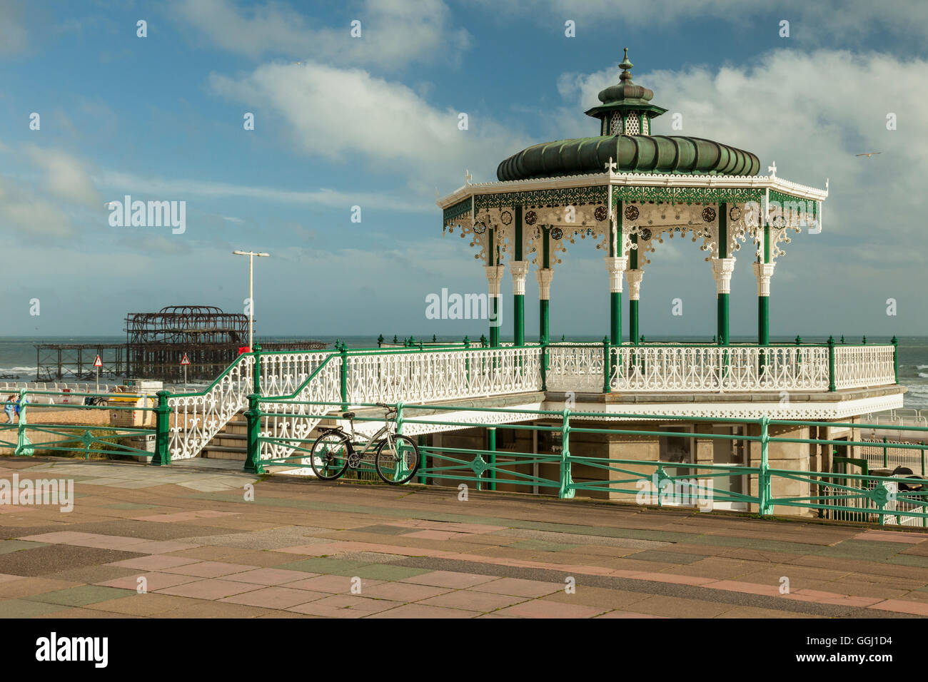 Summer afternoon at the Bandstand in Brighton, England Stock Photo - Alamy