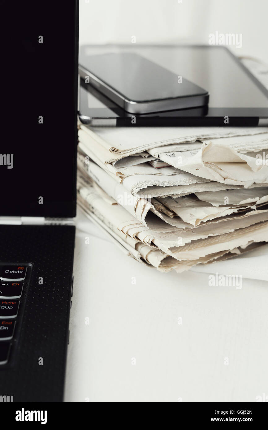 Reading writing laptop newspaper hi-res stock photography and images ...