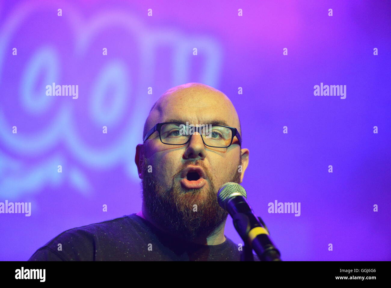 Scott gibson comedian hi-res stock photography and images - Alamy