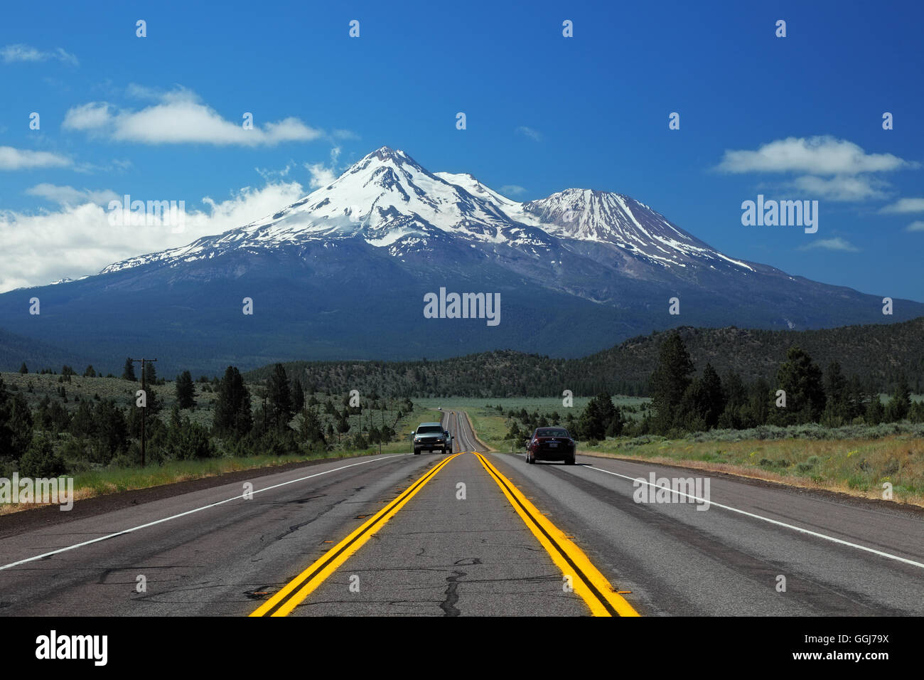 geography / travel, USA, California, Northern Weed, Mount Shasta and ...