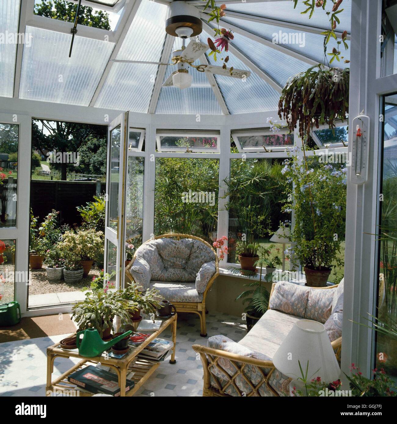 Conservatory with plants hi-res stock photography and images - Alamy
