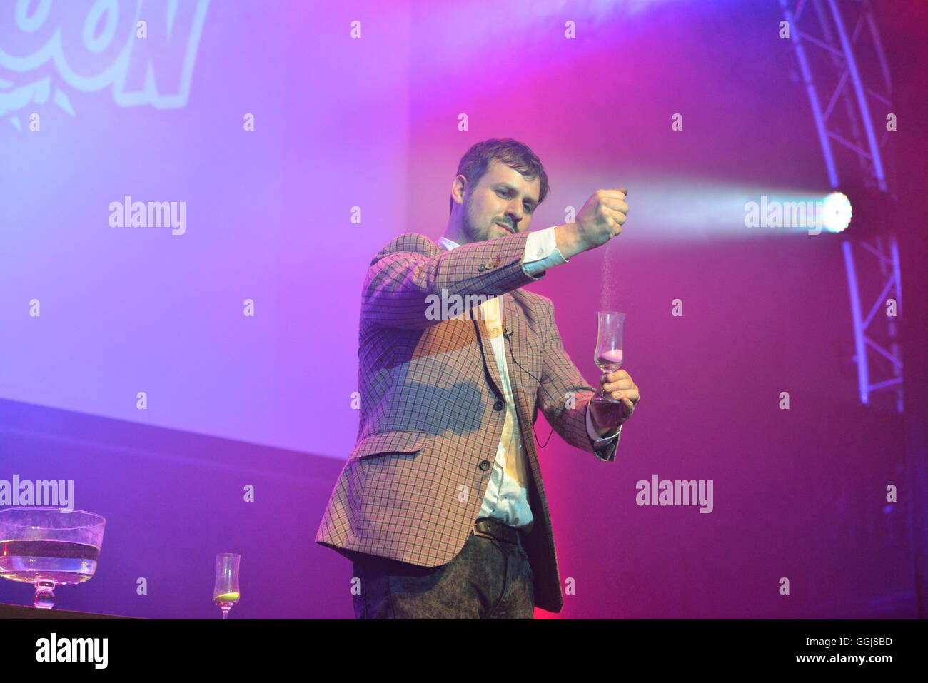 Kevin Quantum, Magician, performing at the Press Launch at The Gilded ...