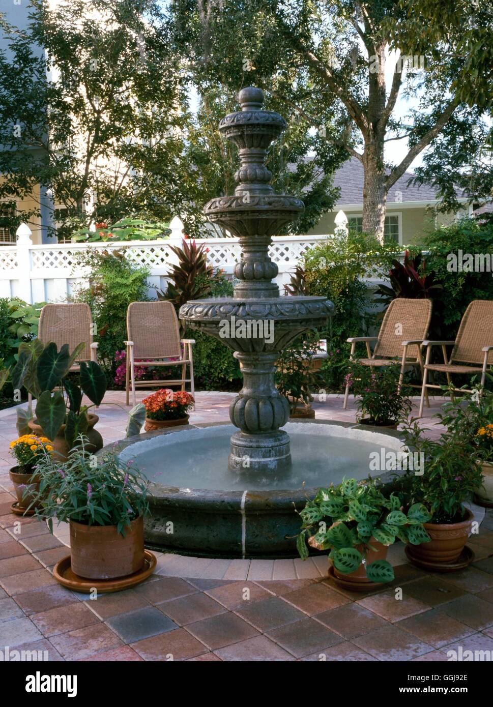 Seating feature hi-res stock photography and images - Alamy