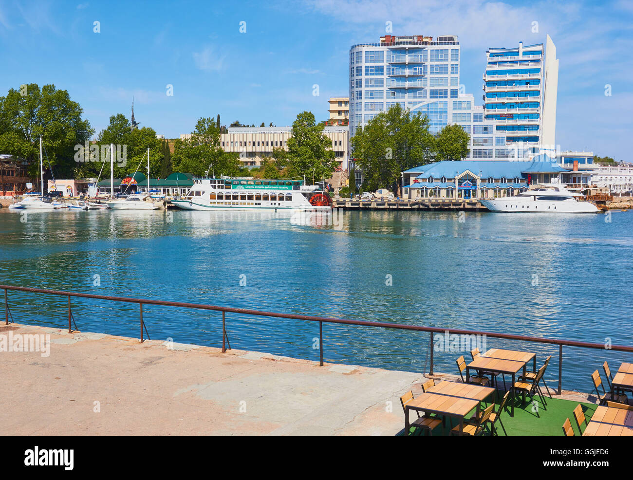 Black sea port hi-res stock photography and images - Alamy