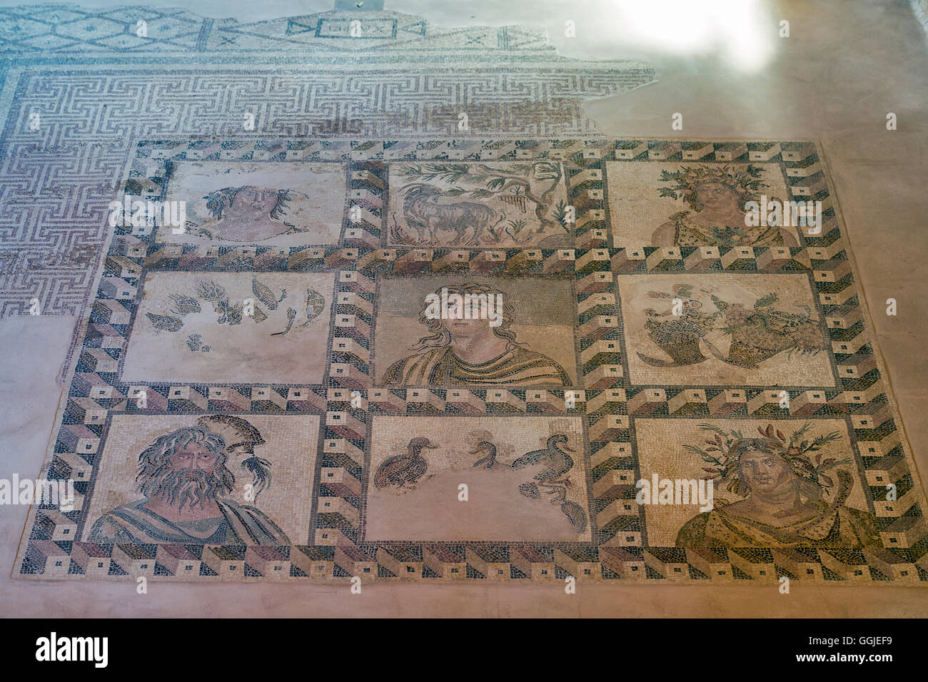 Ancient greek house hi-res stock photography and images - Alamy