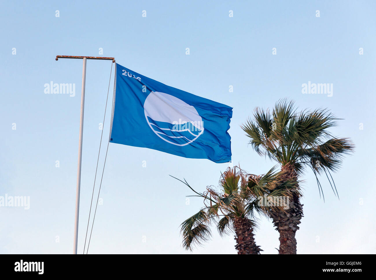 Blue flag beaches hi-res stock photography and images - Alamy