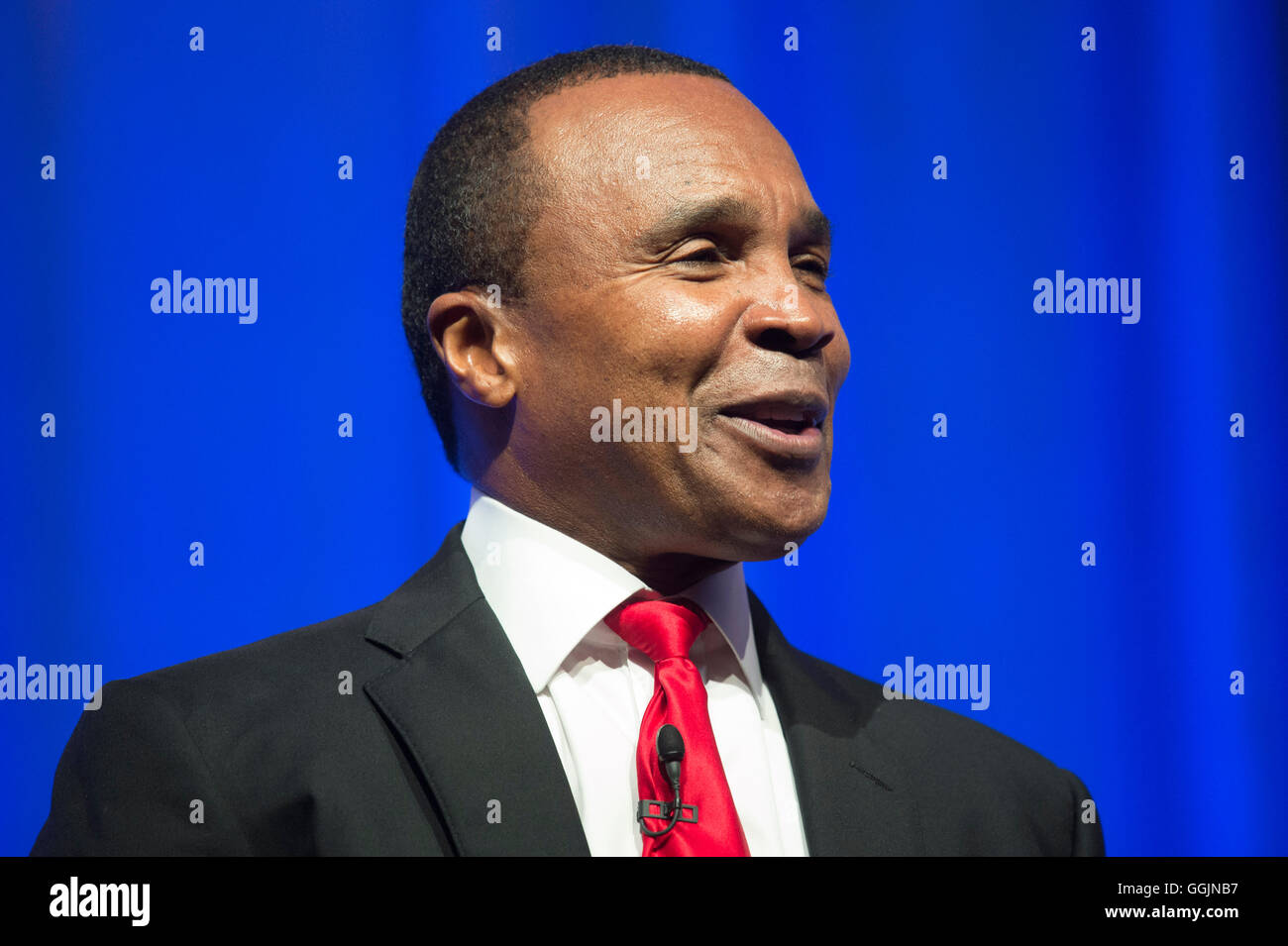 Retired legendary boxer "Sugar" Ray Leonard, now a motivational speaker ...