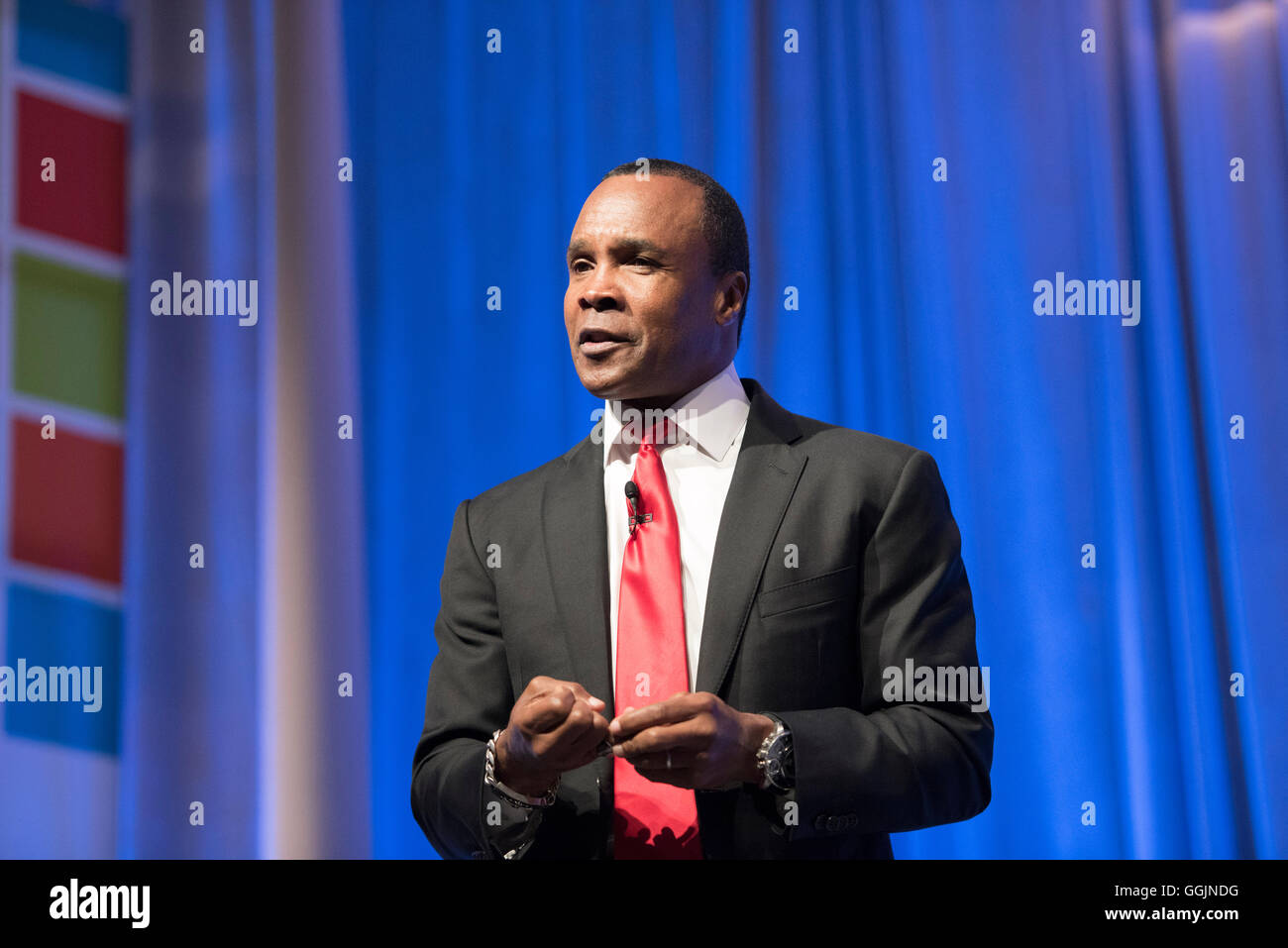 Retired legendary boxer "Sugar" Ray Leonard, now a motivational speaker ...