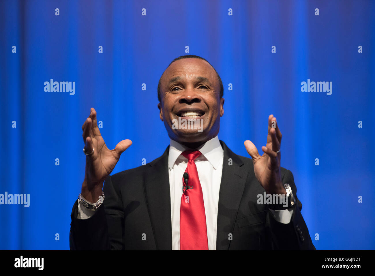 Retired legendary boxer "Sugar" Ray Leonard, now a motivational speaker ...