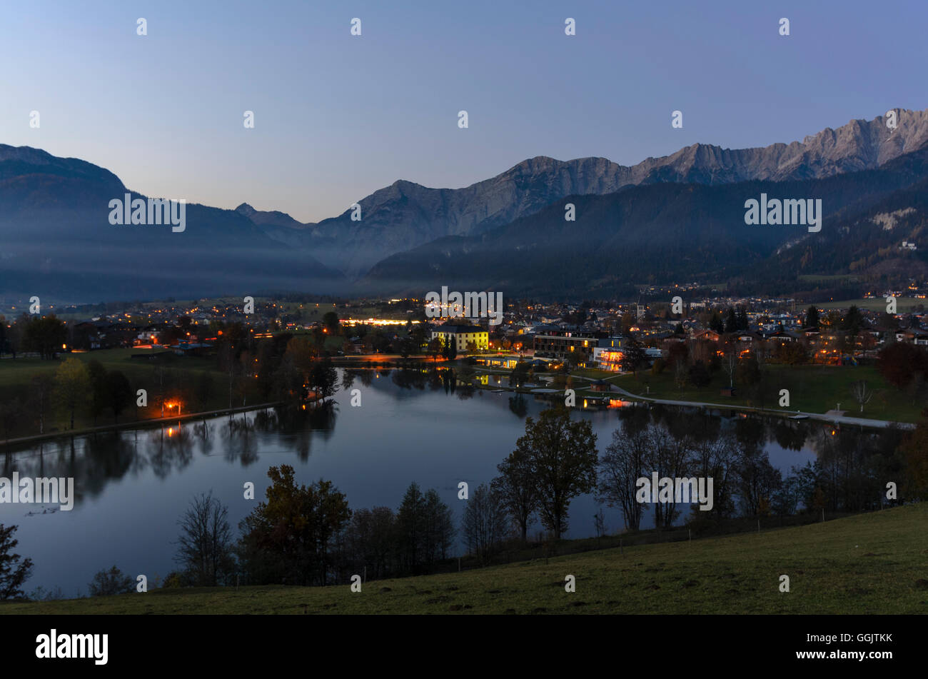 Saalfelden am Steinernen Meer: Lake Ritzen, Schloss Ritzen, mountain ...