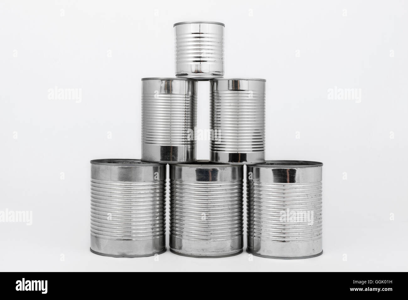 many used aluminum food tin cans Stock Photo - Alamy