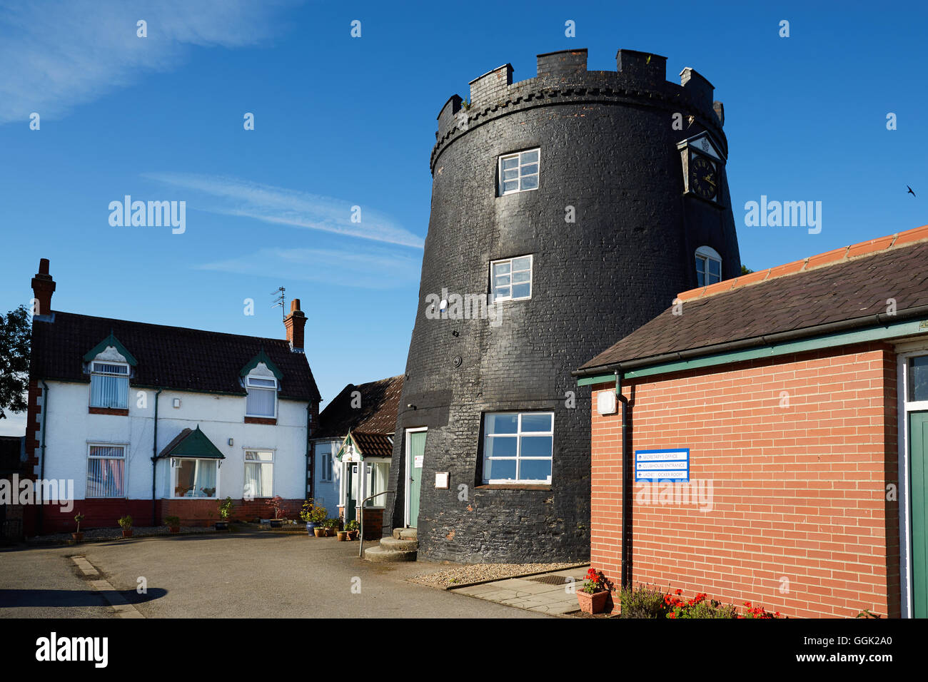 Beverley Golf Club windmill Union Mill: tower mill - truncated tower ...