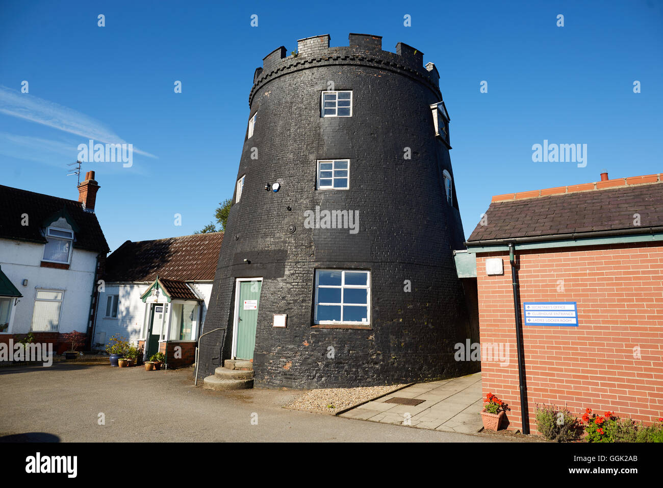Beverley Golf Club windmill Union Mill: tower mill - truncated tower ...