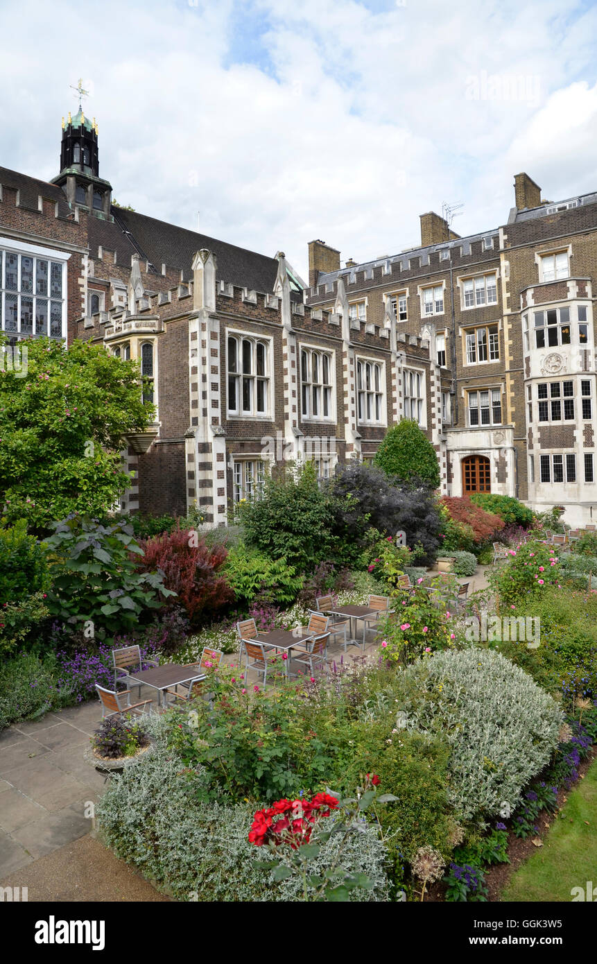 Inner temple london hi-res stock photography and images - Alamy