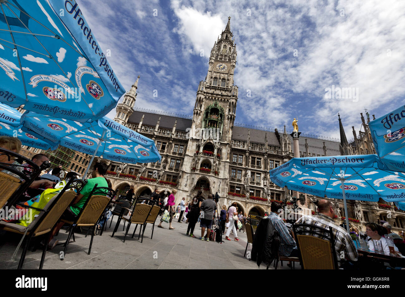 Town hall restaurant hi-res stock photography and images - Alamy