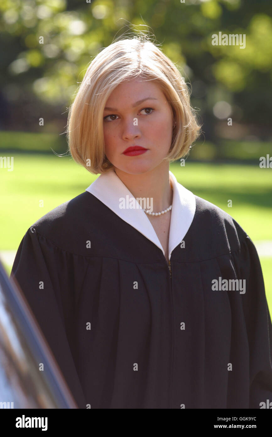 Mona lisa smile hi-res stock photography and images - Alamy