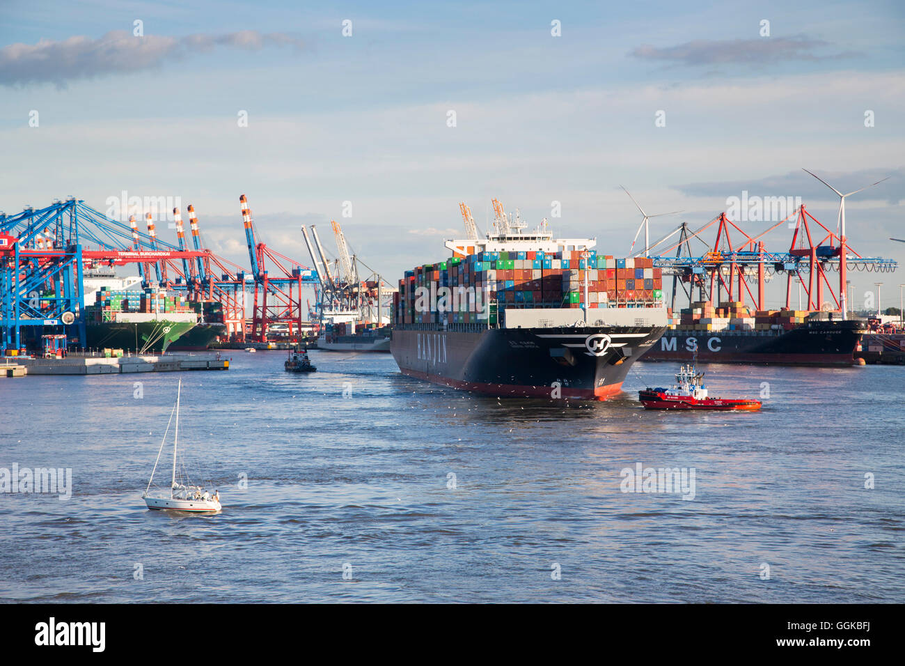 Giant container ship Hanjin Africa docking into Terminal Burchardkai ...