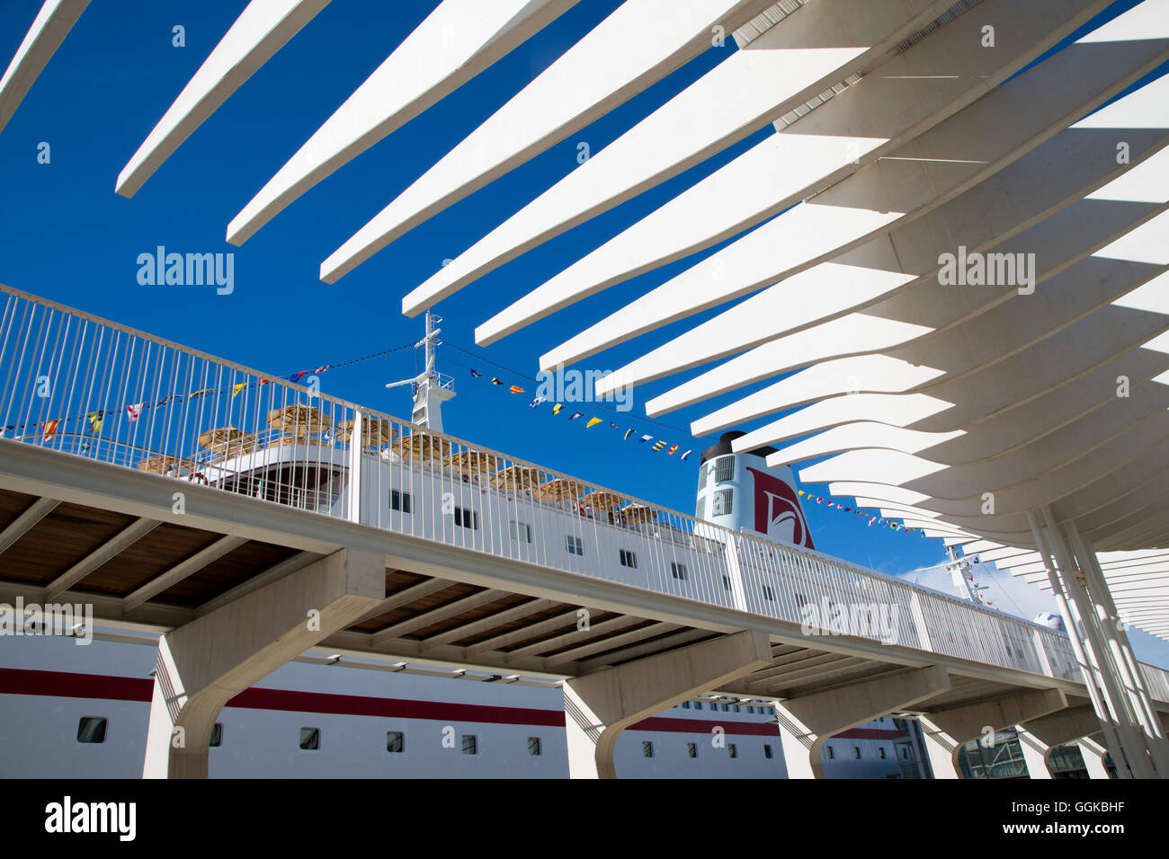 Cruiser cruise terminal building hi-res stock photography and images ...