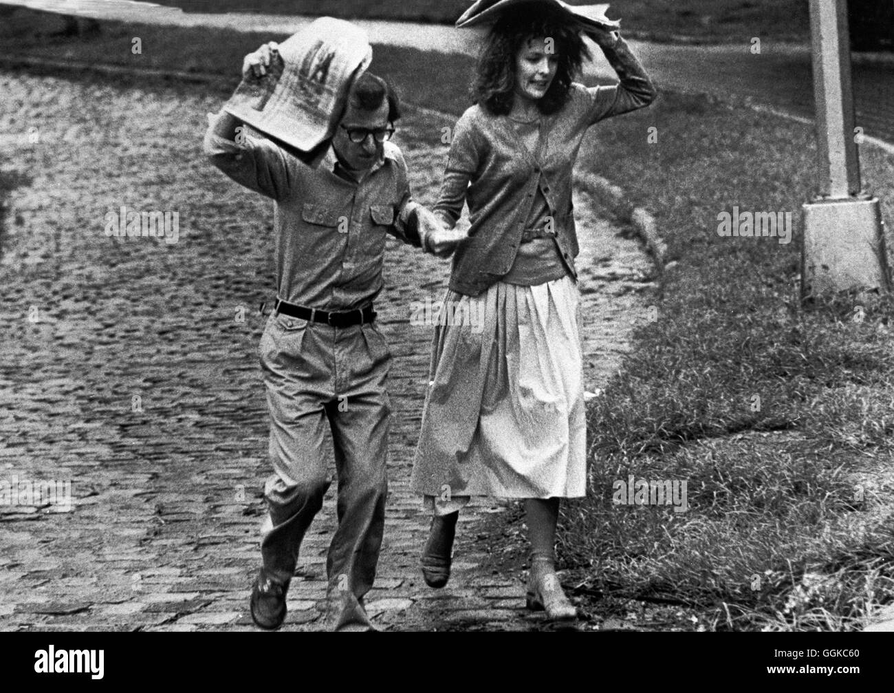 MANHATTAN / Manhattan USA 1979 / Woody Allen Ein Paar im Regen: WOODY ...