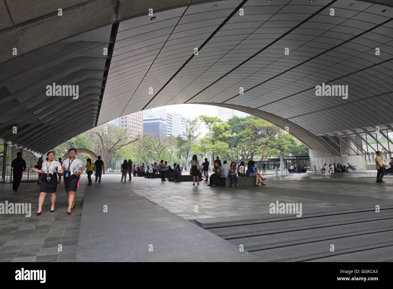 Ayala Triangle Park in Makati City, the financial and business district ...