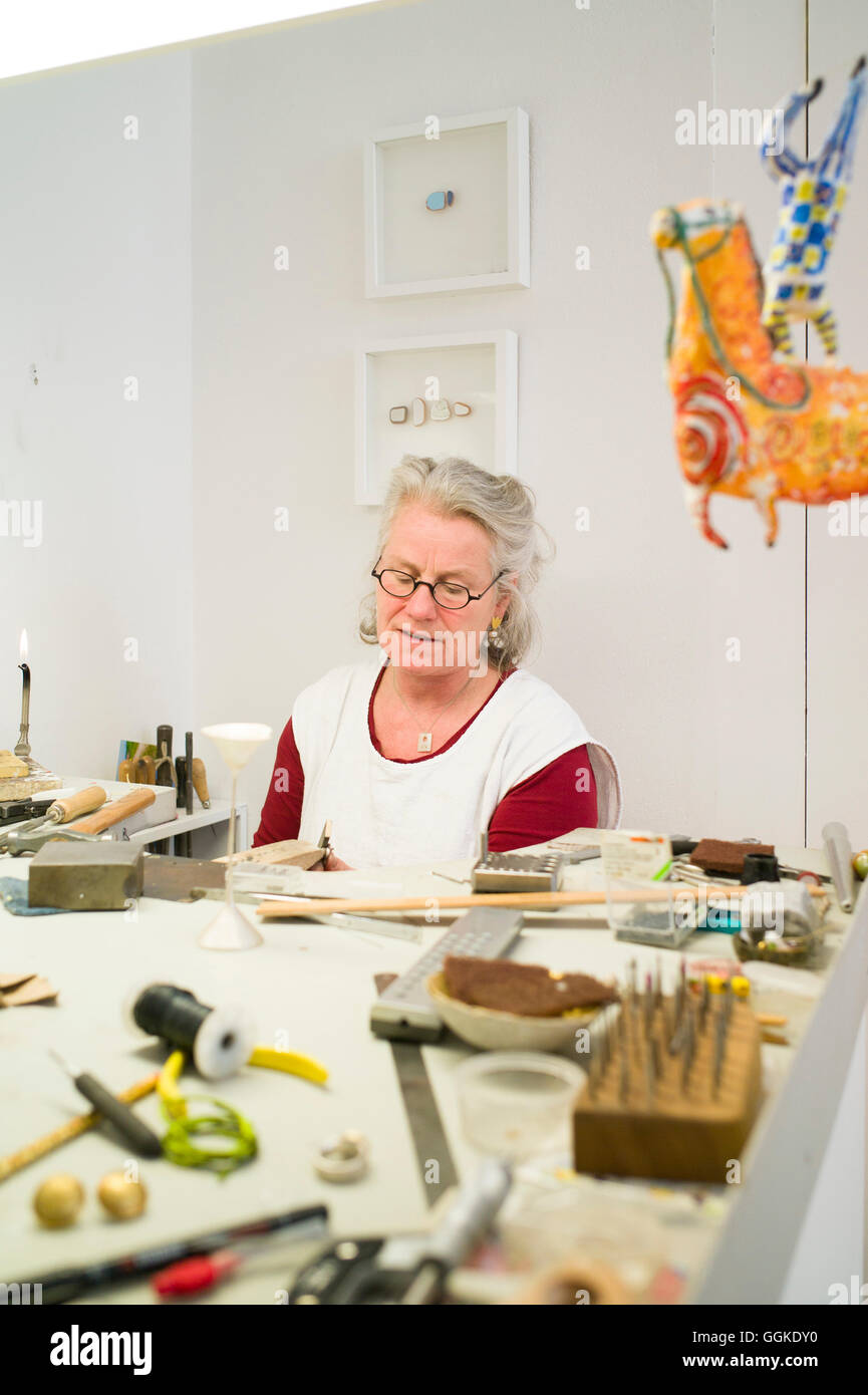 Goldsmith work hi-res stock photography and images - Alamy