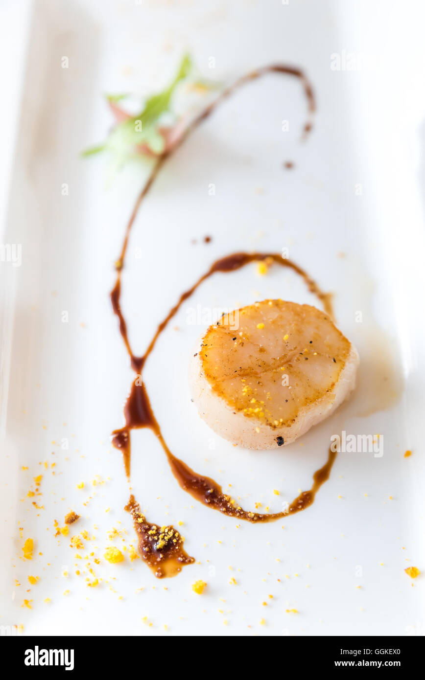 Grilled fried scallop, gourmet japanese cuisine Stock Photo - Alamy