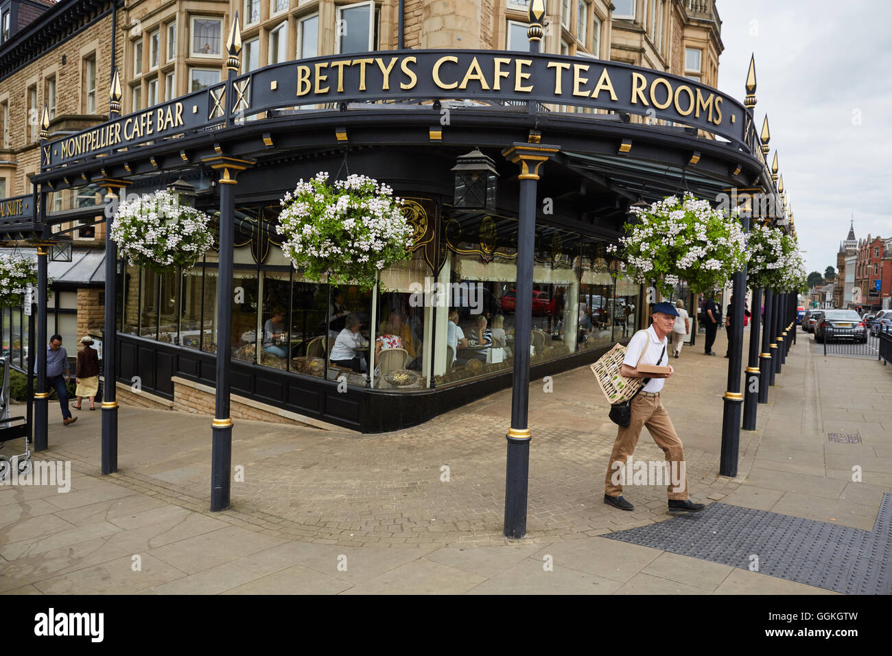 Betty’s tea rooms harrogate hi-res stock photography and images - Alamy