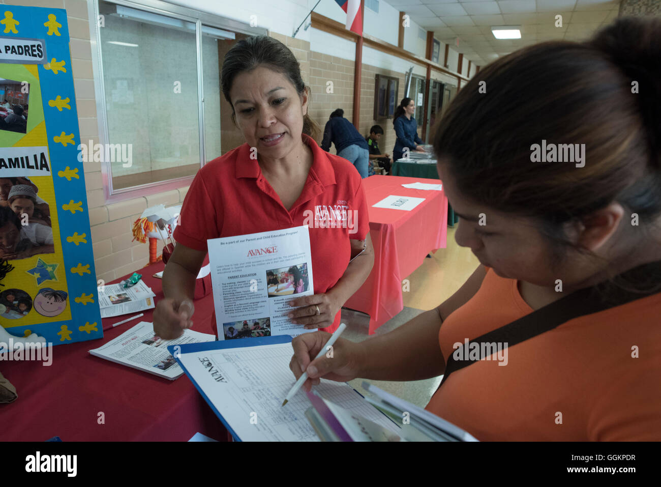 Handouts hi-res stock photography and images - Alamy